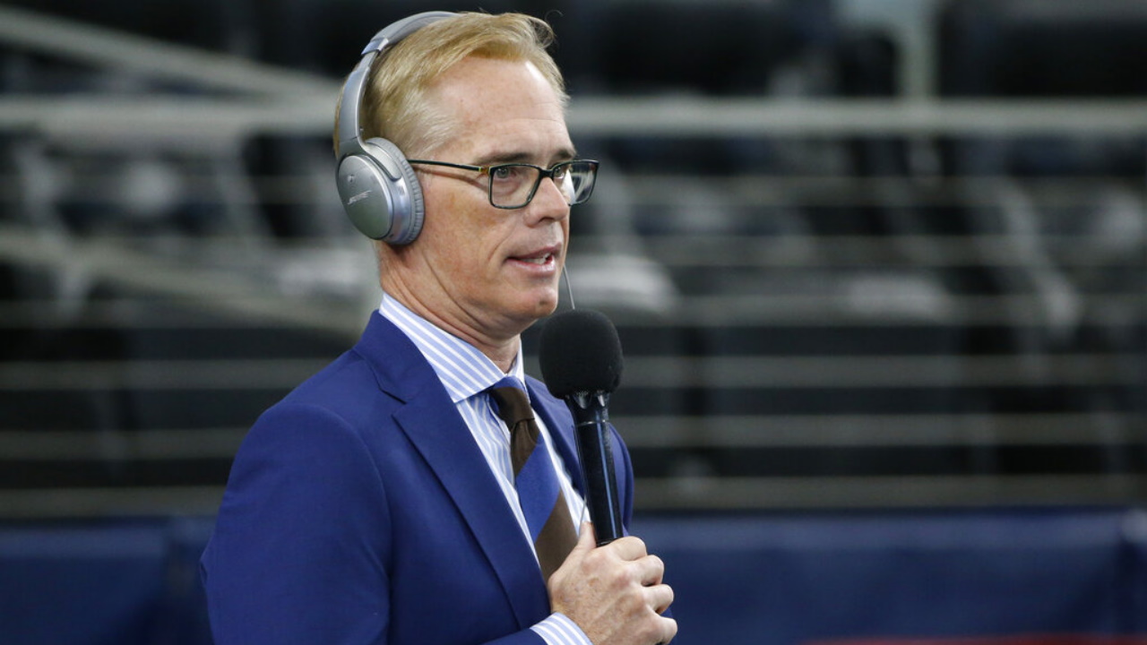 On-air surprise: Joe Buck learns he is joining father in Pro Football ...