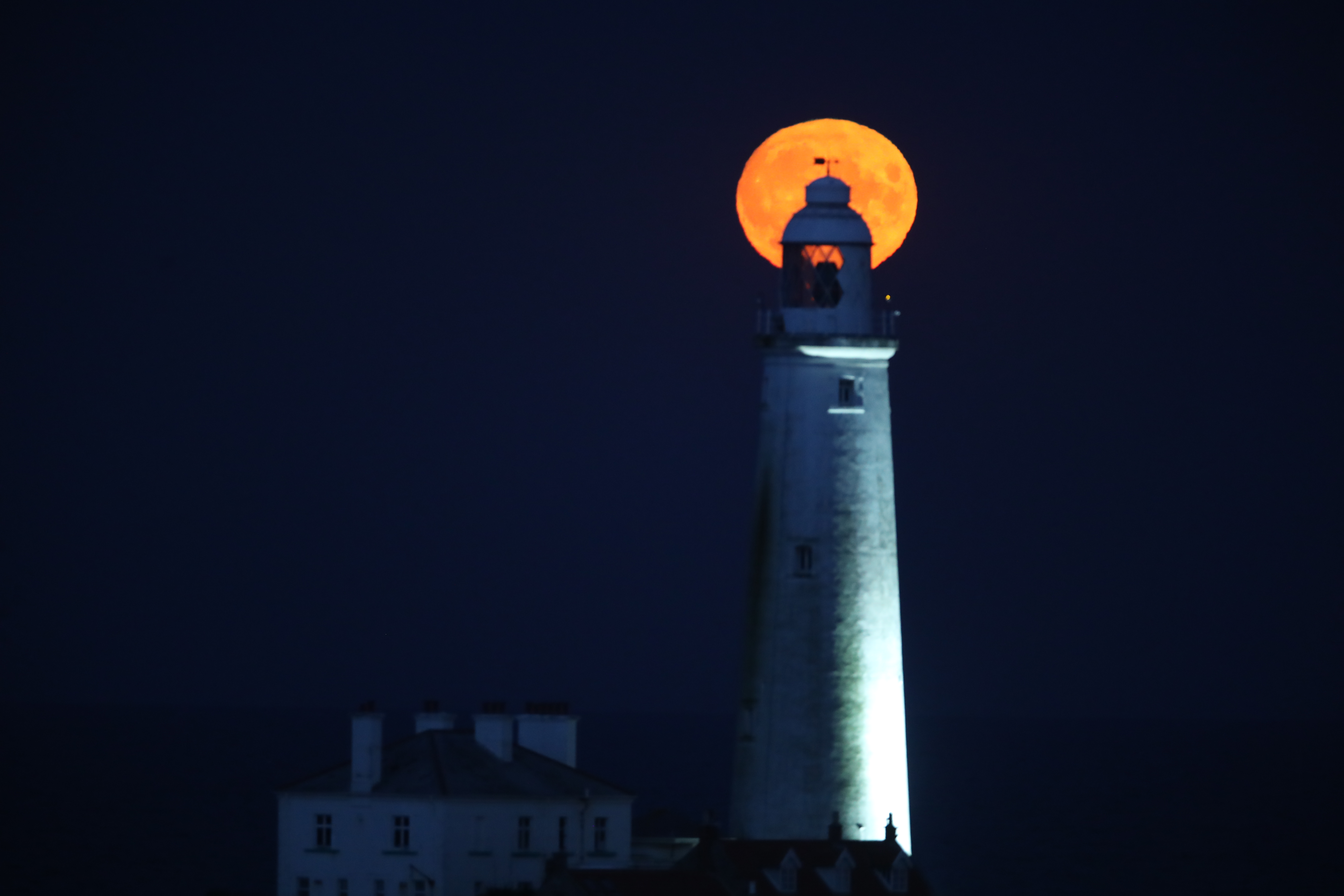 Full Corn Moon 2020: 10 stunning photos of September’s full moon - The ...