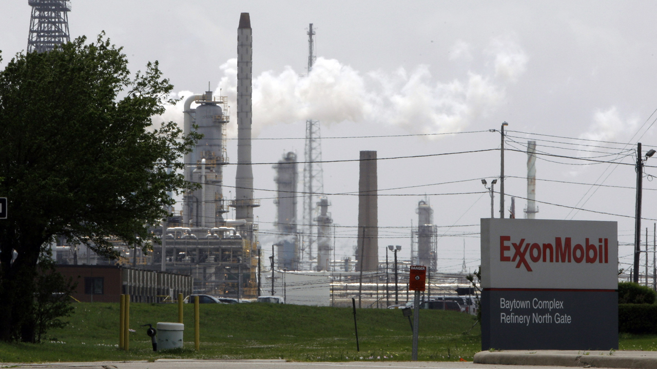 ExxonMobil fire: 4 hurt in ‘major industrial accident’ at Texas ...
