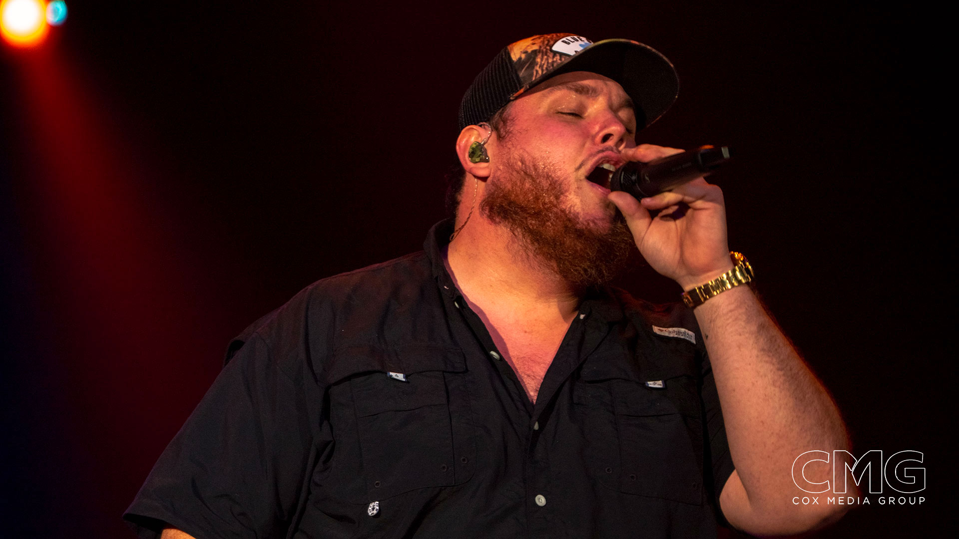 Luke Combs and Miller Lite Launch Beer Registry for Expectant Dads ...