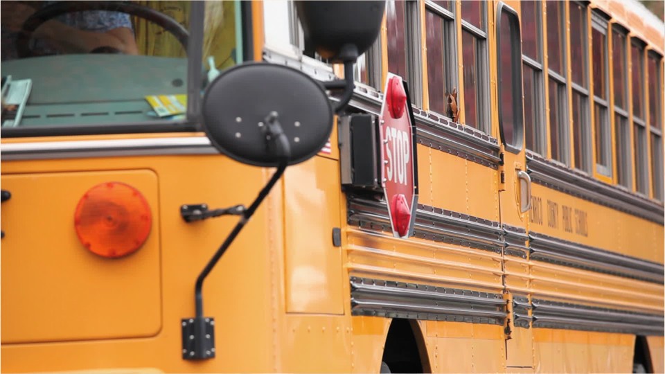 Alabama school bus driver accused of DUI while transporting 40 students ...