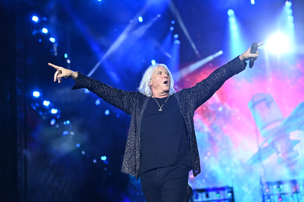 Joe Elliott: Leader and Legend